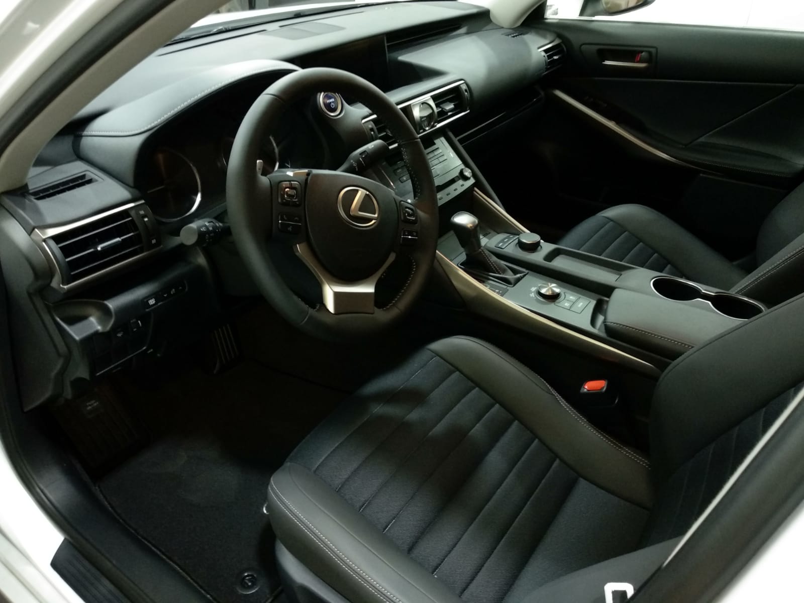 Presentación LEXUS IS300h TAXI – Stac